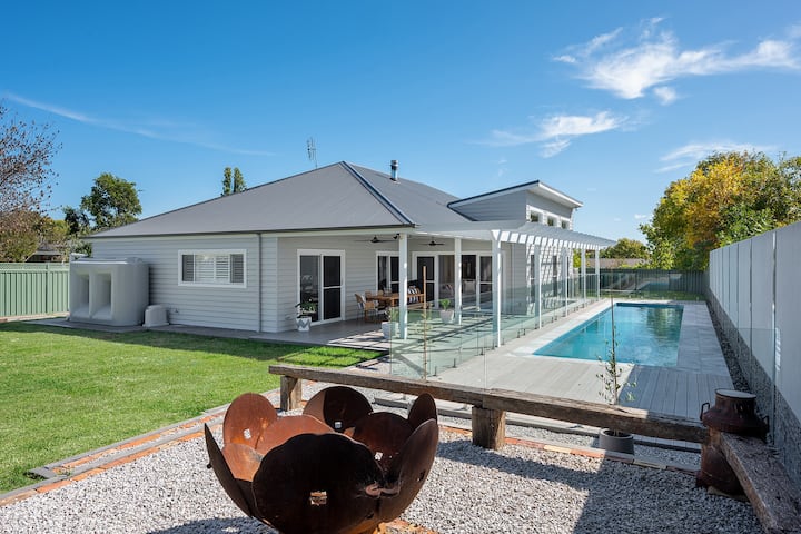 'Austin' Mudgee - Mudgee