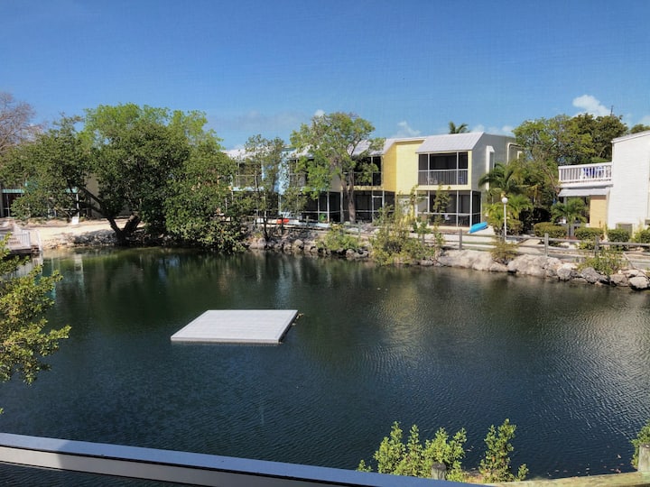 Overlooking Saltwater Lagoon Free Kayaks Renovated - Key Largo, FL