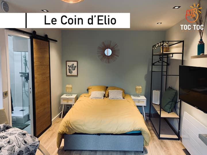 Le Coin D'elio Proche Square De La Madone - Paris