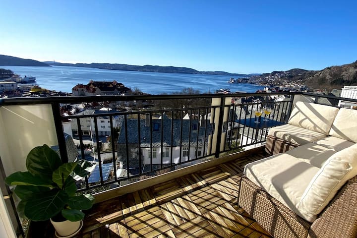 Central Family Friendly Flat, Spectacular Views! - Bergen