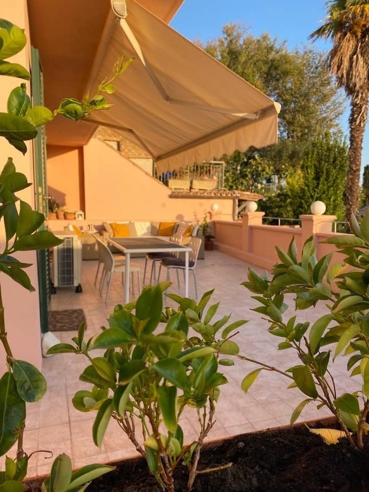 Numana- Ristrutturato Con Terrazza Soleggiata - Numana