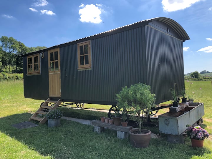 Shepherd's Hut - Deer Lodge, Farm, Southdowns. - Hayling Island