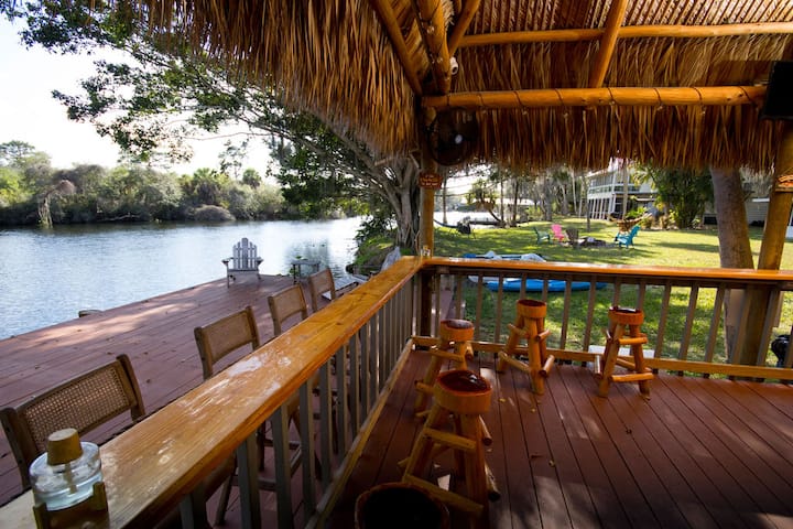 Obies Down Under At Marineland 5 Bedroom House - Lakewood Ranch, FL