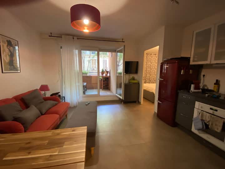 T2 3* Box Privé +Terrasse Longchamps/cinq Avenues - Marseille