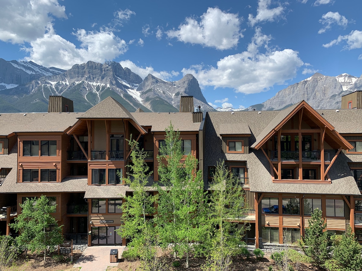 Banff Holiday Rentals & Homes - Alberta, Canada | Airbnb