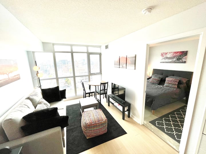 Cn Tower Luxury - Downtown, Gym, Parking, Locker. - Toronto