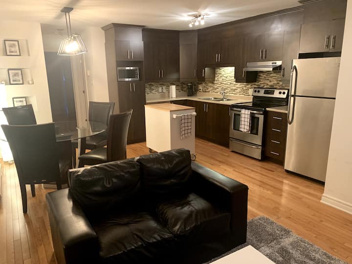 Entire Condo 2678 (Rental By Month Only) - Laval