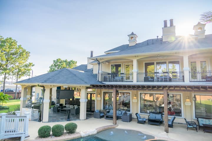 La Mansion Luxury- Retreat 5 Minutes From Downtown - Houston, TX