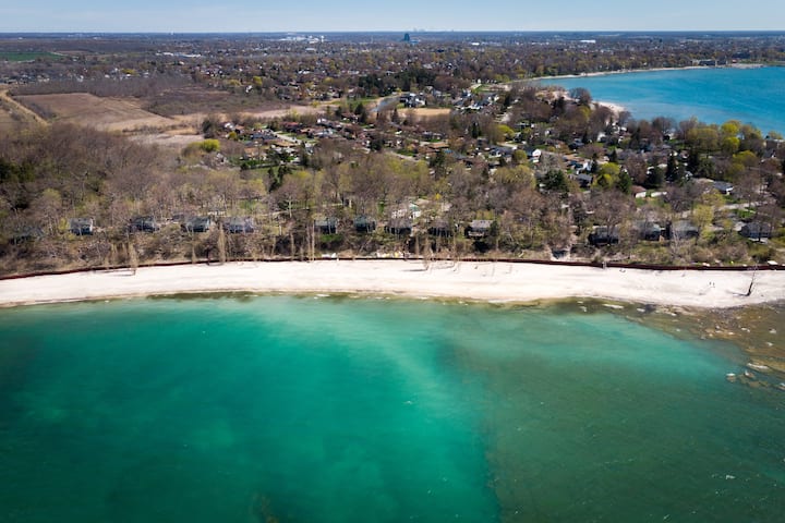 Cottage A, Lake Erie Private Beach - Port Colborne