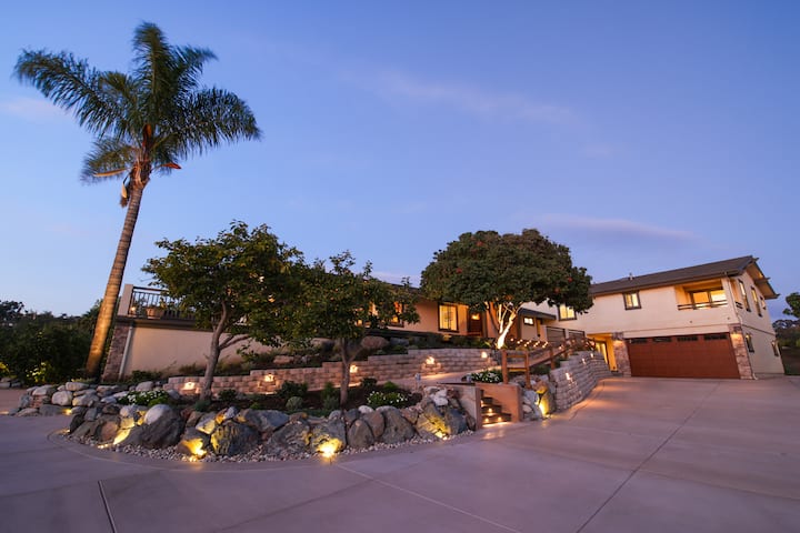 Resort! Pool, Pickleball, Ping Pong, Bike Jumps! - Carlsbad, CA