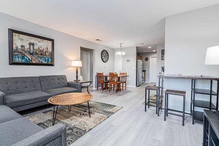 2 Condos Adjacent - For Groups 4-night Discount!! - Branson, MO