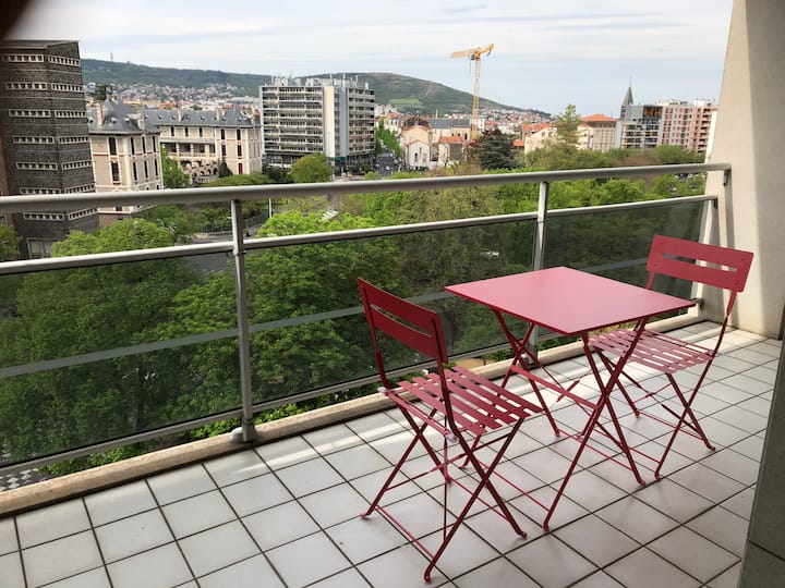 ⭐️F1 Avec Vue Dégagée, Terrasse 6m2, Wifi⭐️⭐️⭐️ - Aubière
