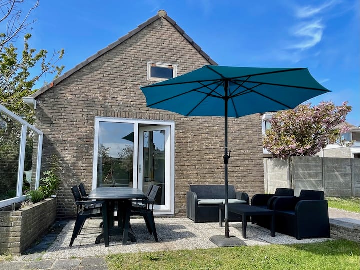 Rustig Gelegen Vakantiehuis 300m Van Strandopgang! - Callantsoog