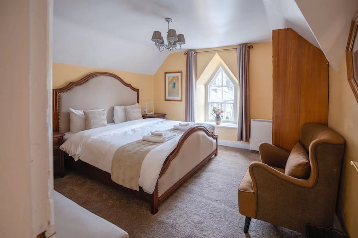 Spacious Central Bowness Apartment - Bowness-on-Windermere