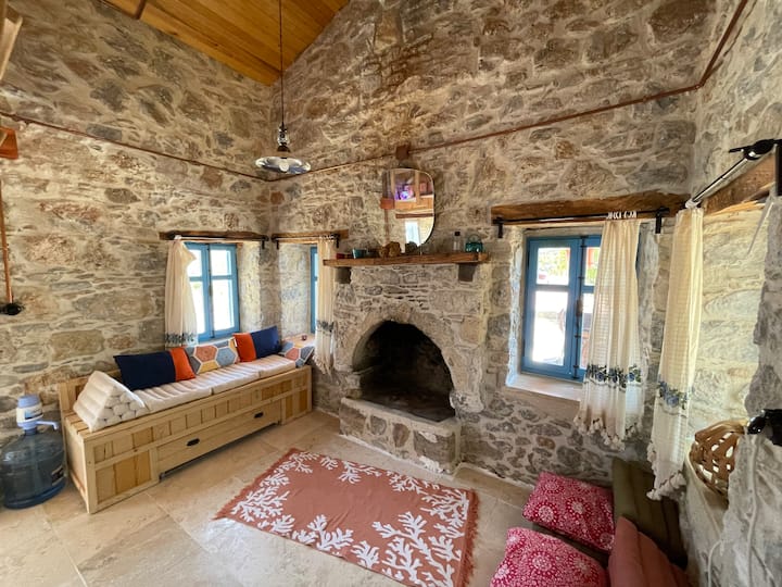 Datça Mesudiye'de Küçük Taş Ev Sunny House - Palamutbükü Plajı