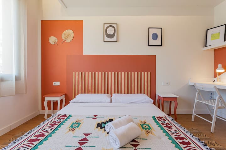 Habitación Privada Doble Y Baño Compartido - Barcelona