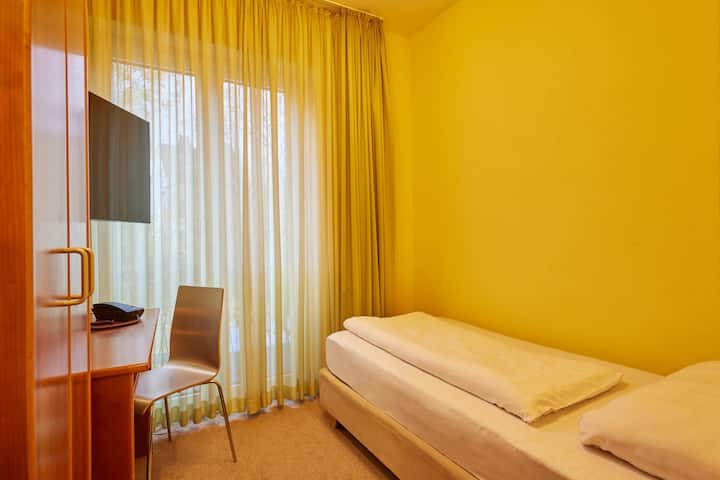 Charmantes Ruhiges Zimmer - Köln