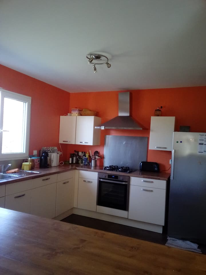 Chambre à Louer Dans Villa - Dieulefit