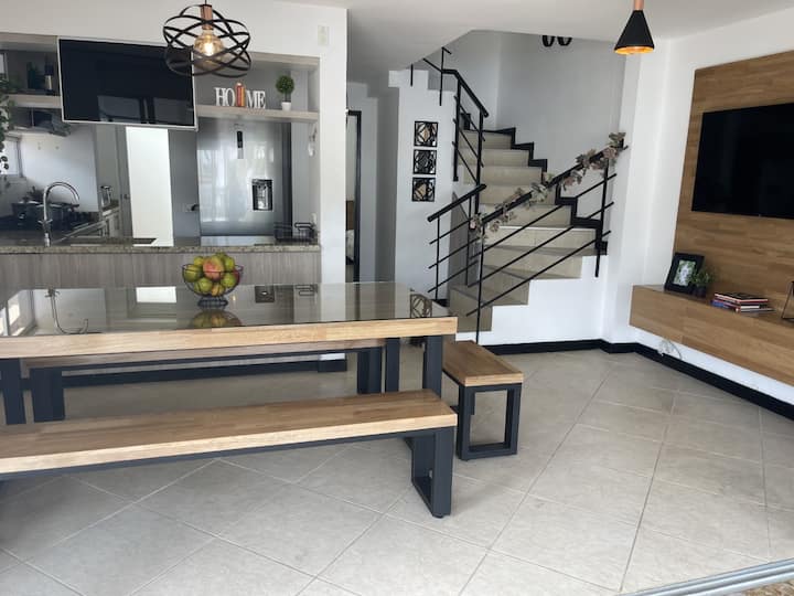 Cozy & Modern Cabin For Resting In San Jeronimo - San Jerónimo
