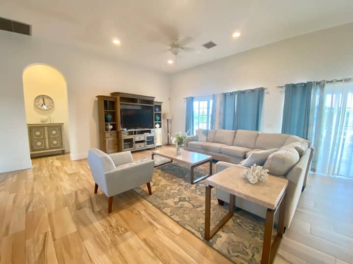 Private Island  House - 4br /3.5 Bth Large Pool - Turks and Caicos Islands