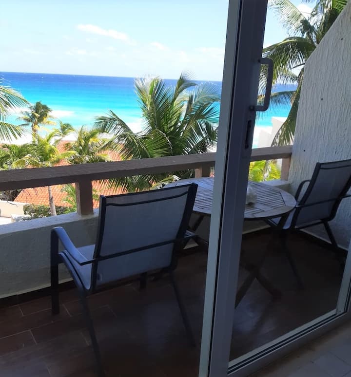 Large And Equipped Ocean View Condo By The Beach! - Cancún