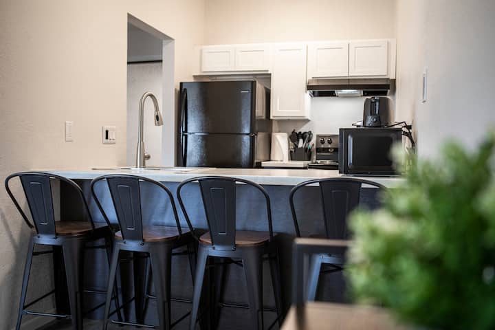 New! And Clean Apartment Near Ft. Huachucah! (122) - Sierra Vista, AZ