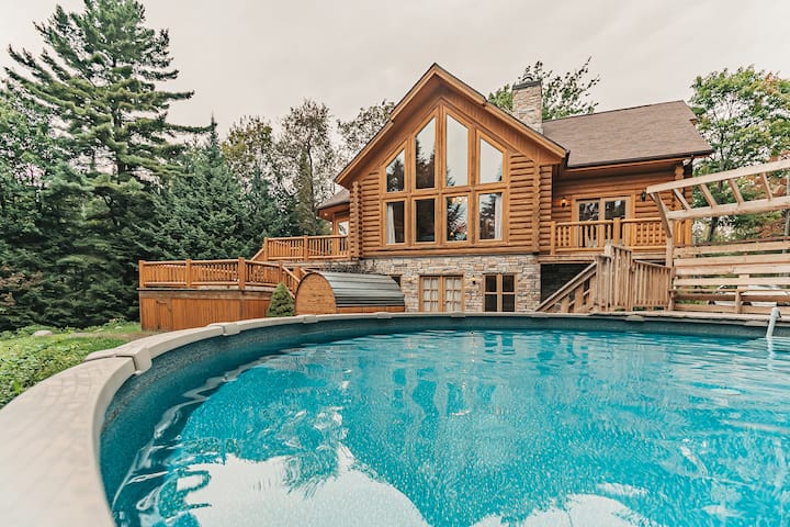 Family-friendly, Sleeps 10, Bbq, Sauna & Game Room - Saint-Sauveur