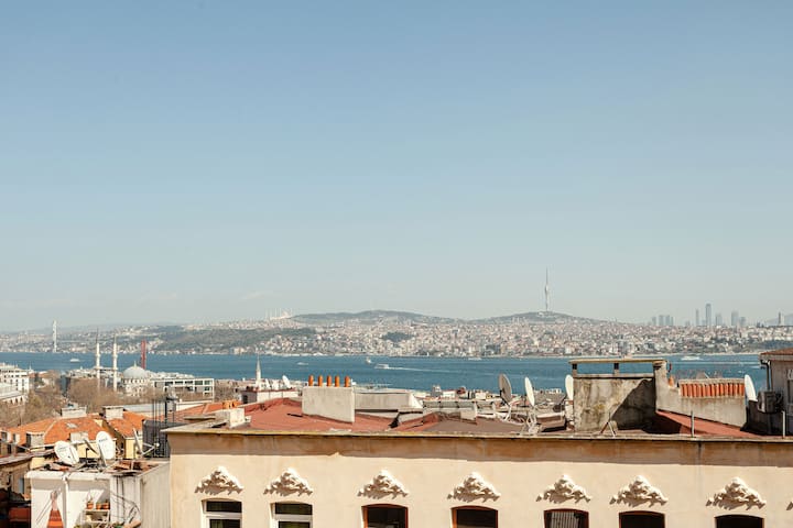 3 Br; Bosphorus&galata Tower View;in Galata Square - İstanbul