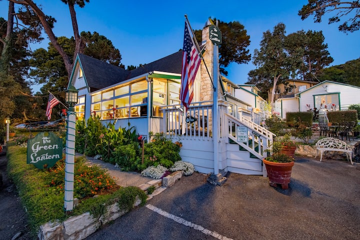 Carmel Hideaway - Carmel-by-the-Sea