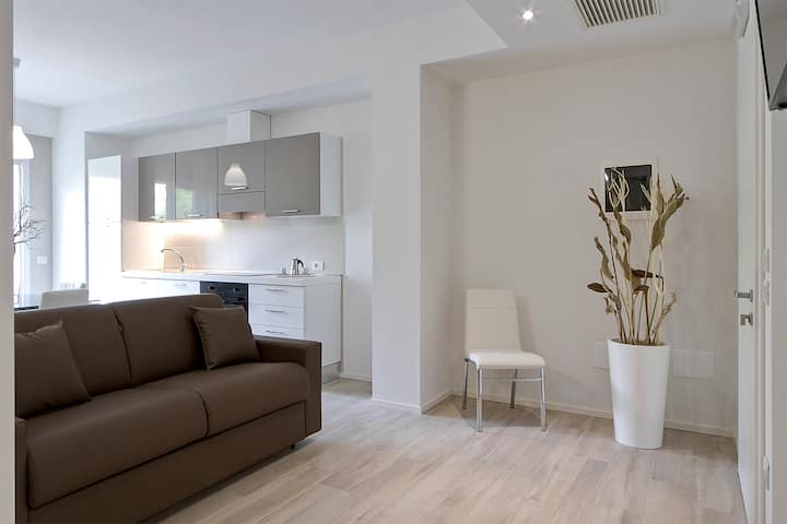 Bilocale  Con Balcone - Misano Adriatico
