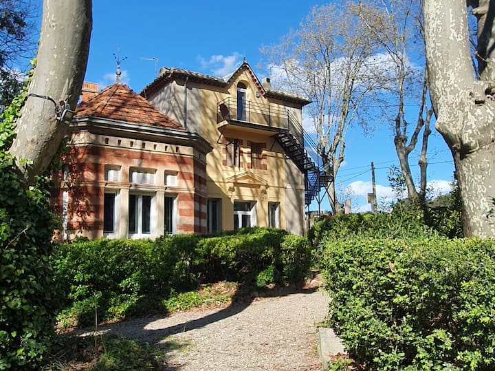 Gite à La Ferme 6 Personnes : L'arbre Perché - Narbonne