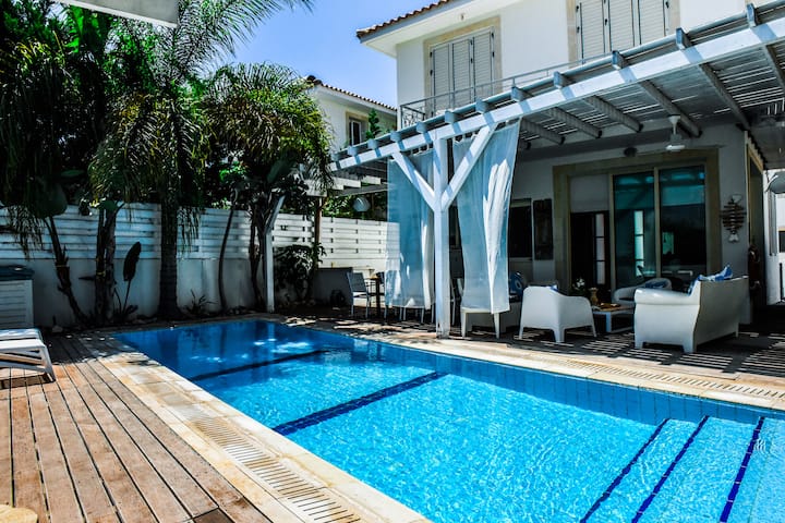 Riverland 3 Bdr  Beach House - Luxury Villa - Protaras