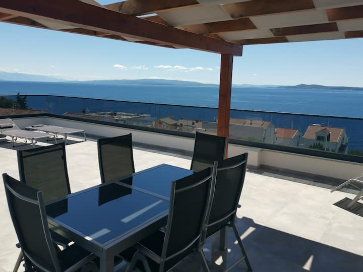 Penthouse Annika, Perfect View, 70m2 Roof Terrace - Okrug Gornji