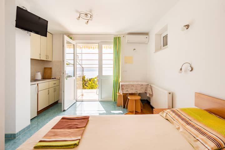 Pikolo Apartments - Green Studio - Omiš
