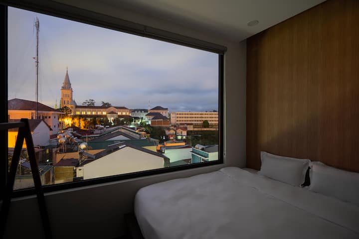 Yukkuri Condotel With Spectacular View 3beds - Dalat