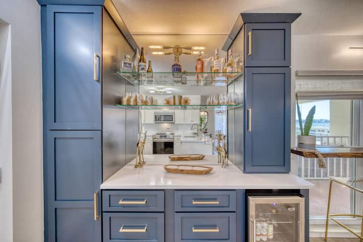 Coastal Glam Gem In Pass-a-grille - St. Pete Beach, FL