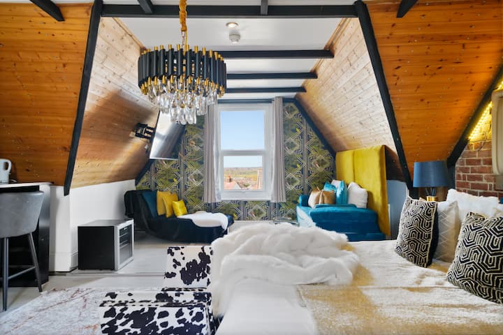 💎The Lush Penthouse 🌟 🛁 In-room Bath @ Hotel Lush - Canterbury