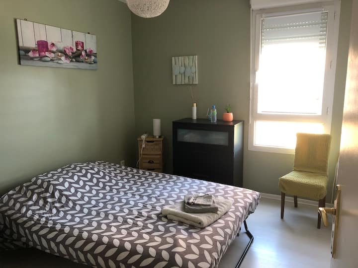 Chambre Et Salle De Bain Privées Dans Appartement - Sarcelles