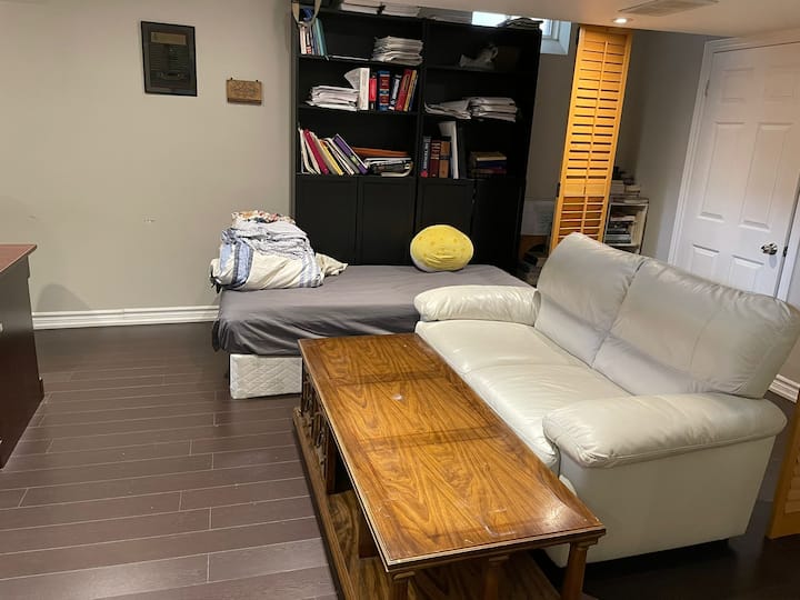 Two Room Basement Suite With An Attached Bath - Brampton