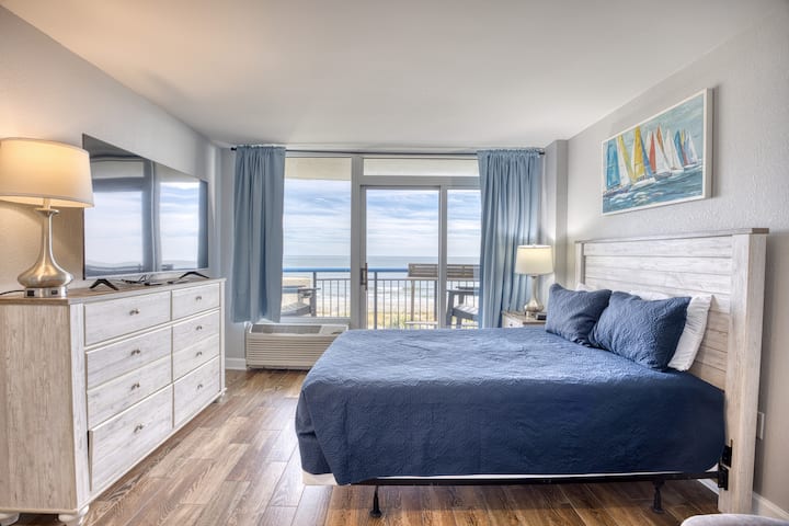 Enjoy Ocean Sunrises From Bed - Myrtle Beach, SC