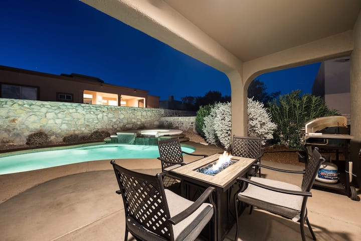 Pet Friendly Luxury Oasis With Pool And Hot-tub!ev - Field of Dreams - Las Cruces