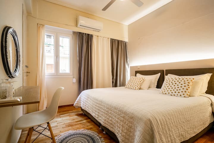 Acropolin Diamond, 2br Apartment Near Metro - Athens