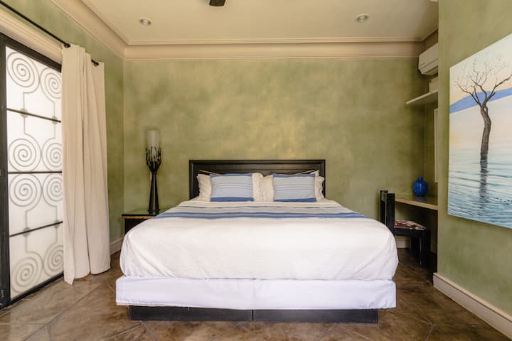 New Listing! Lake Front Suite! Suite 2 - Ajijic