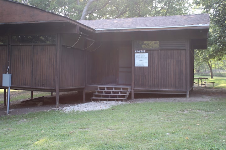 Ephesus Cabin - Spirit Lake, IA