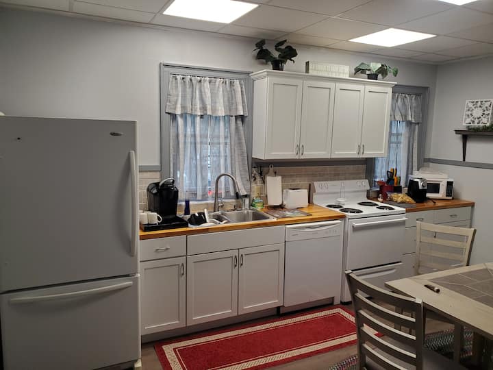 Dr. Isaacteller House-
Piqua Mayor-1837 - Troy, OH