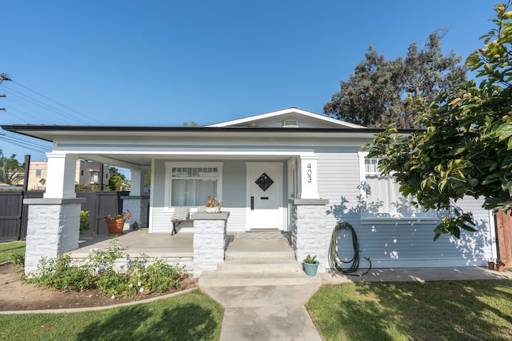 Craftsman 3 Bedroom 2 Bath House W/yard - Long Beach, CA