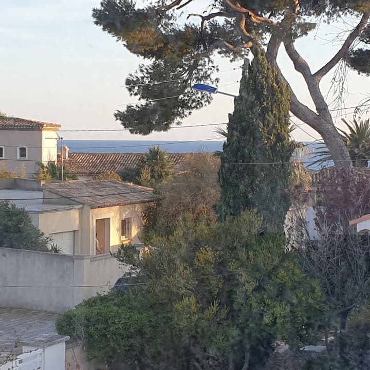 Dans Résidence Privée Bel Appartement De 42 M² - Carry-le-Rouet