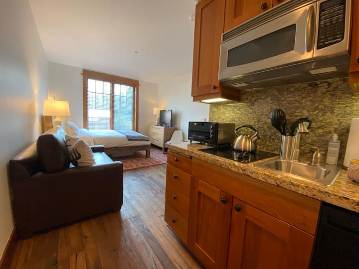 Northstar Village, Parking! Perfect Tahoe Getaway! - Tahoe Vista, CA