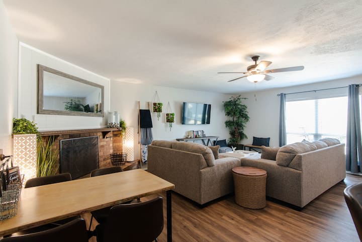 3 Bedroom Home Near Sunnyvale! Long Stays Welcome - Mesquite, TX