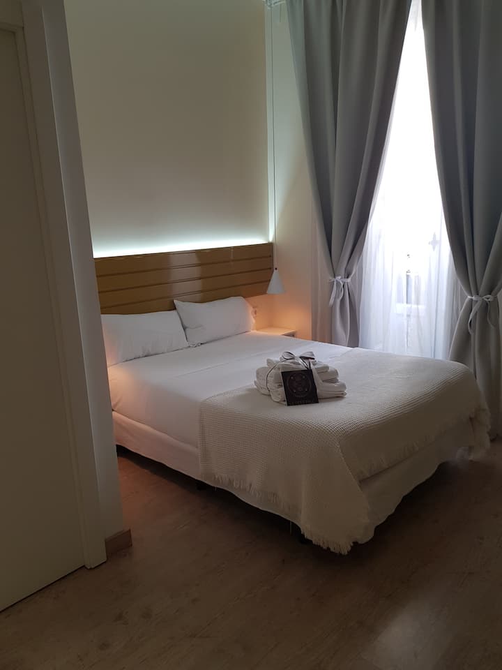 Habitación Doble Con Balcon - Madrid
